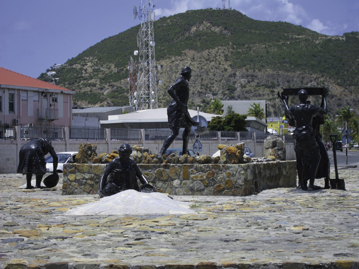 SALINES DE ST-BARTH - Magazine Maisons Créoles